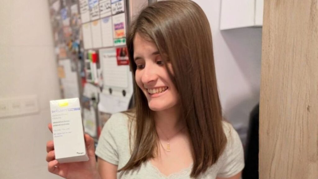 Carolina, joven con Ataxia de Friedreich, logra acceder a un ...